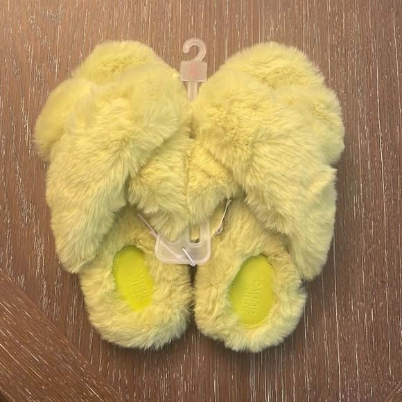 stars above | Shoes | Fuzzy Crossover Slippers | Poshmark